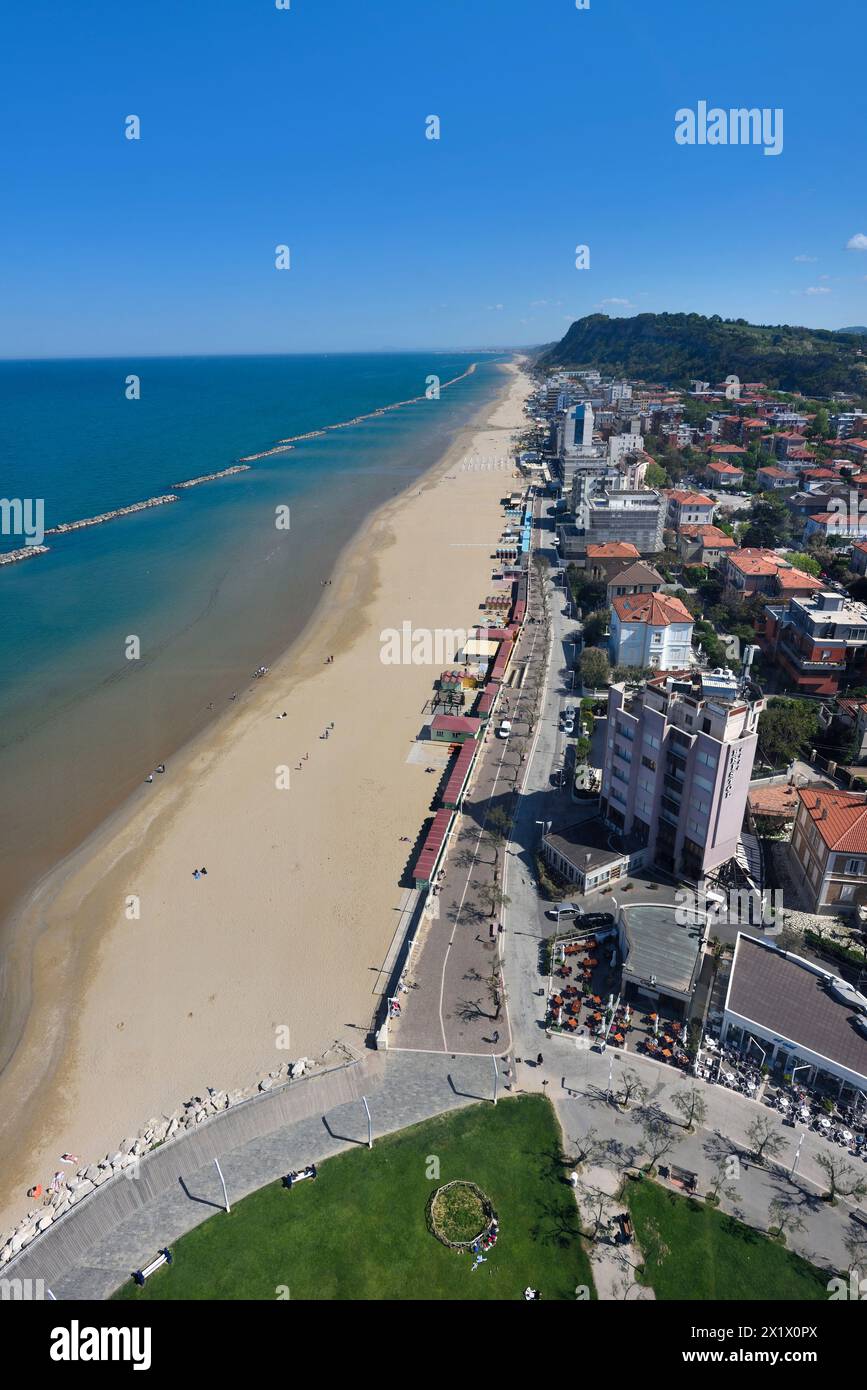 Marche italy beach hi-res stock photography and images - Alamy