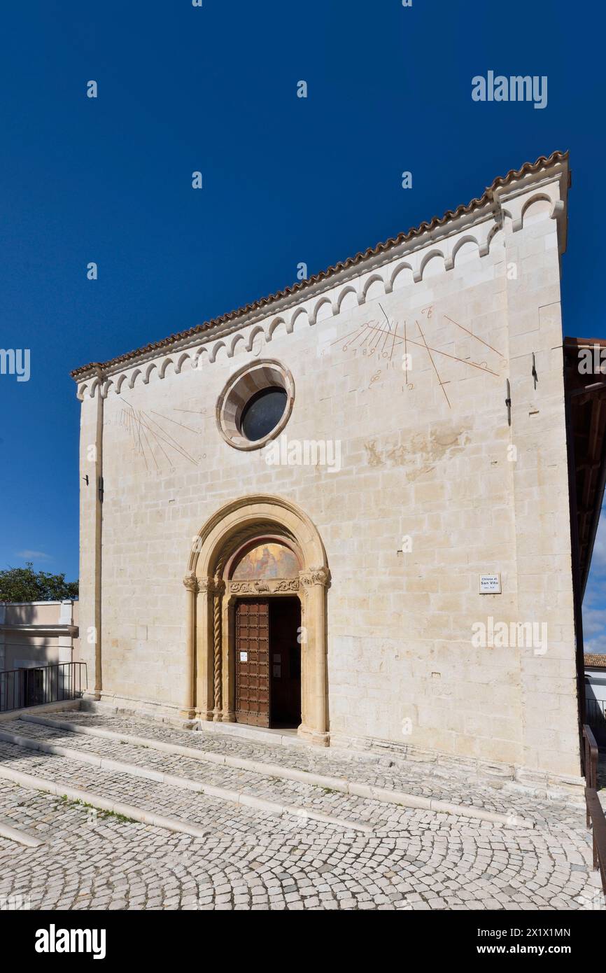 L'aquila church hi-res stock photography and images - Alamy