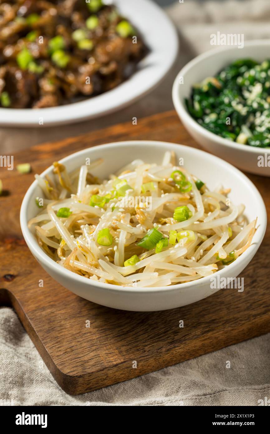 Korean Mung Bean Sukjunamul Muchim Banchan Side Dish Stock Photo - Alamy