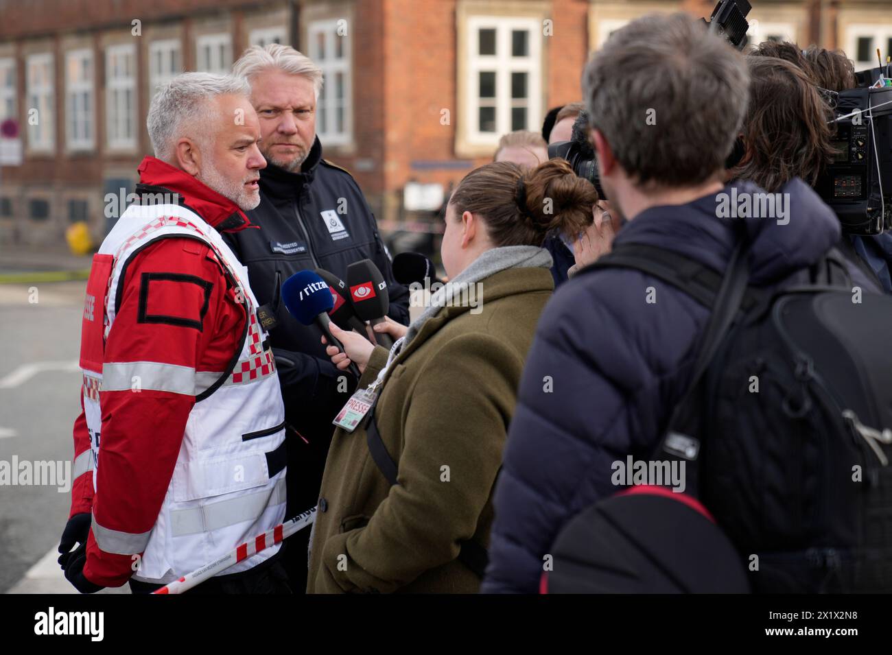Press briefing with incident commander Tim Ole Simonsen from the ...