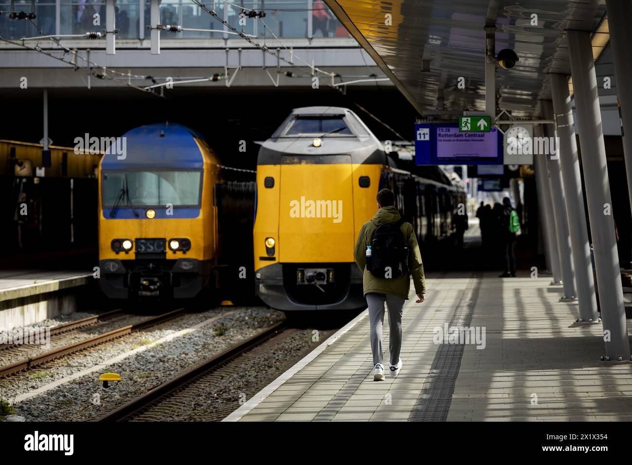 UTRECHT - A Dutch Railways train arrives at the platform of Utrecht ...