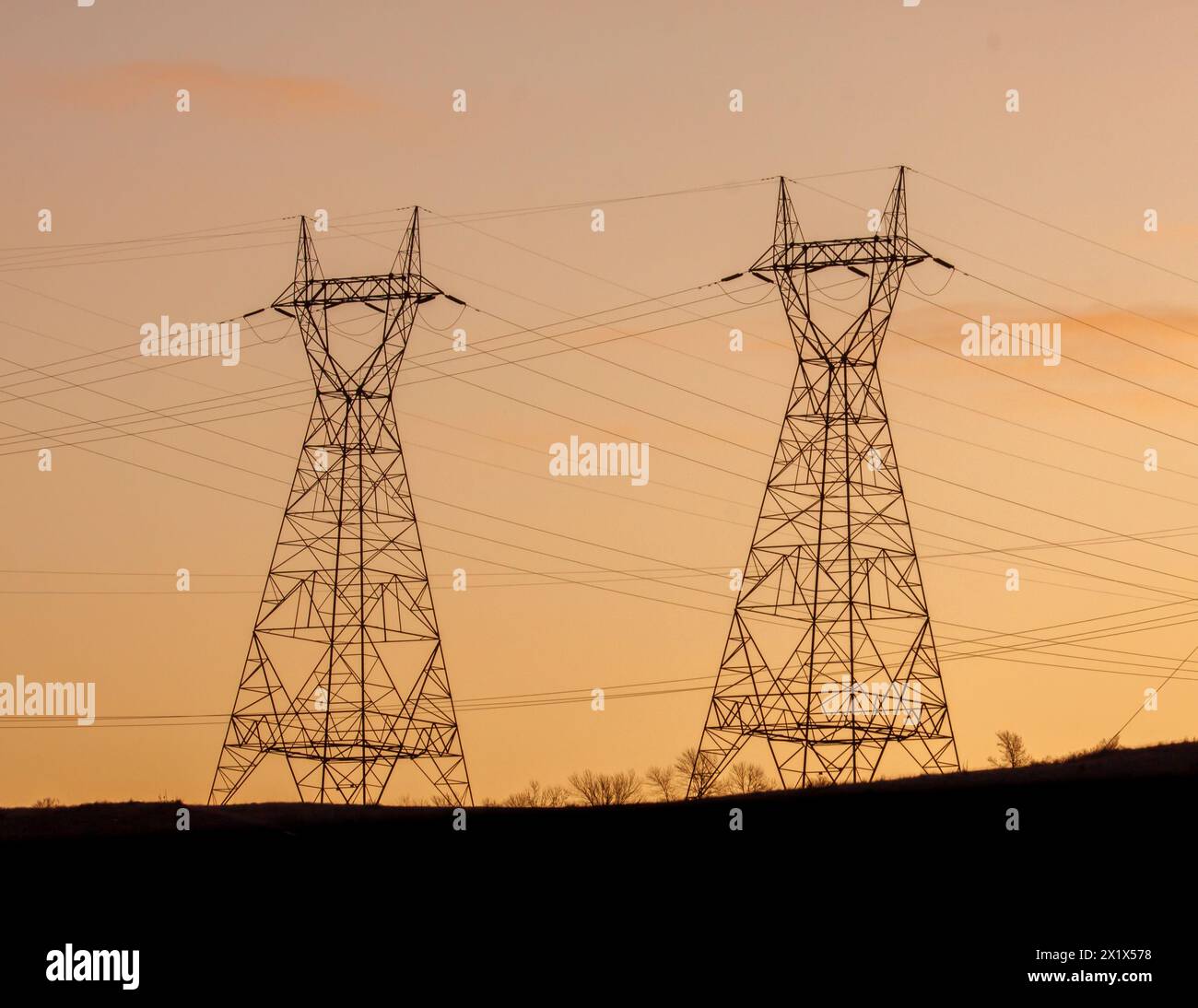 Powerline utility hi-res stock photography and images - Alamy