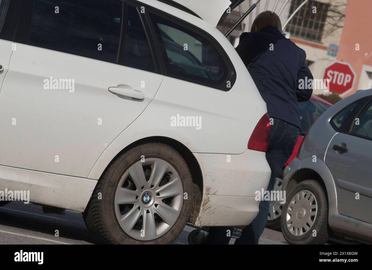 traffic management and road signs, visual information and warnings in ...