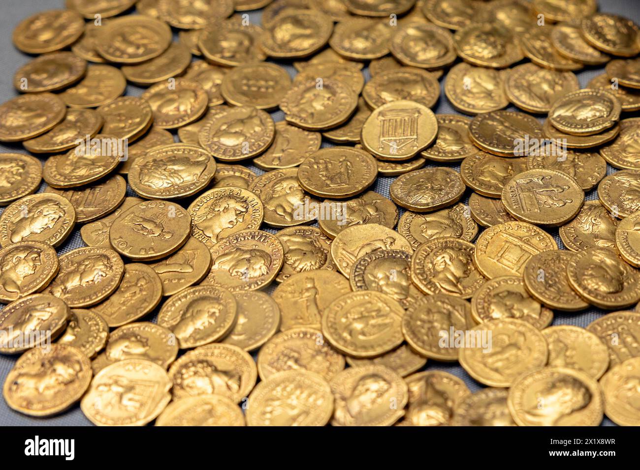 Collectible gold coins - Antique collection Stock Photo - Alamy
