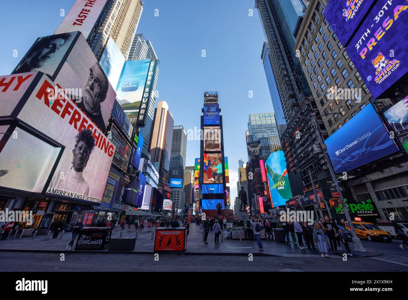 Neon advertising signs in Times Square at auction of Broadway, 7th ...