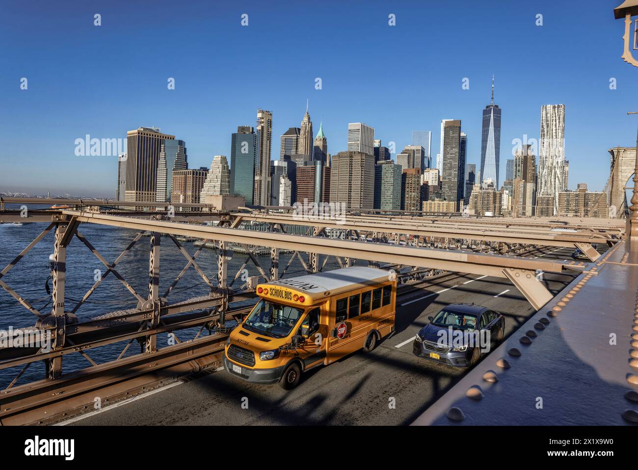 School bus on bridge hi-res stock photography and images - Alamy