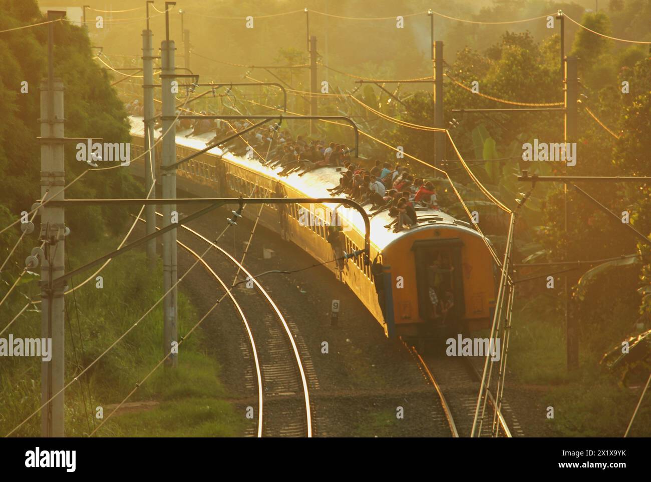 In coming overcrowded morning train part 2 Stock Photo - Alamy