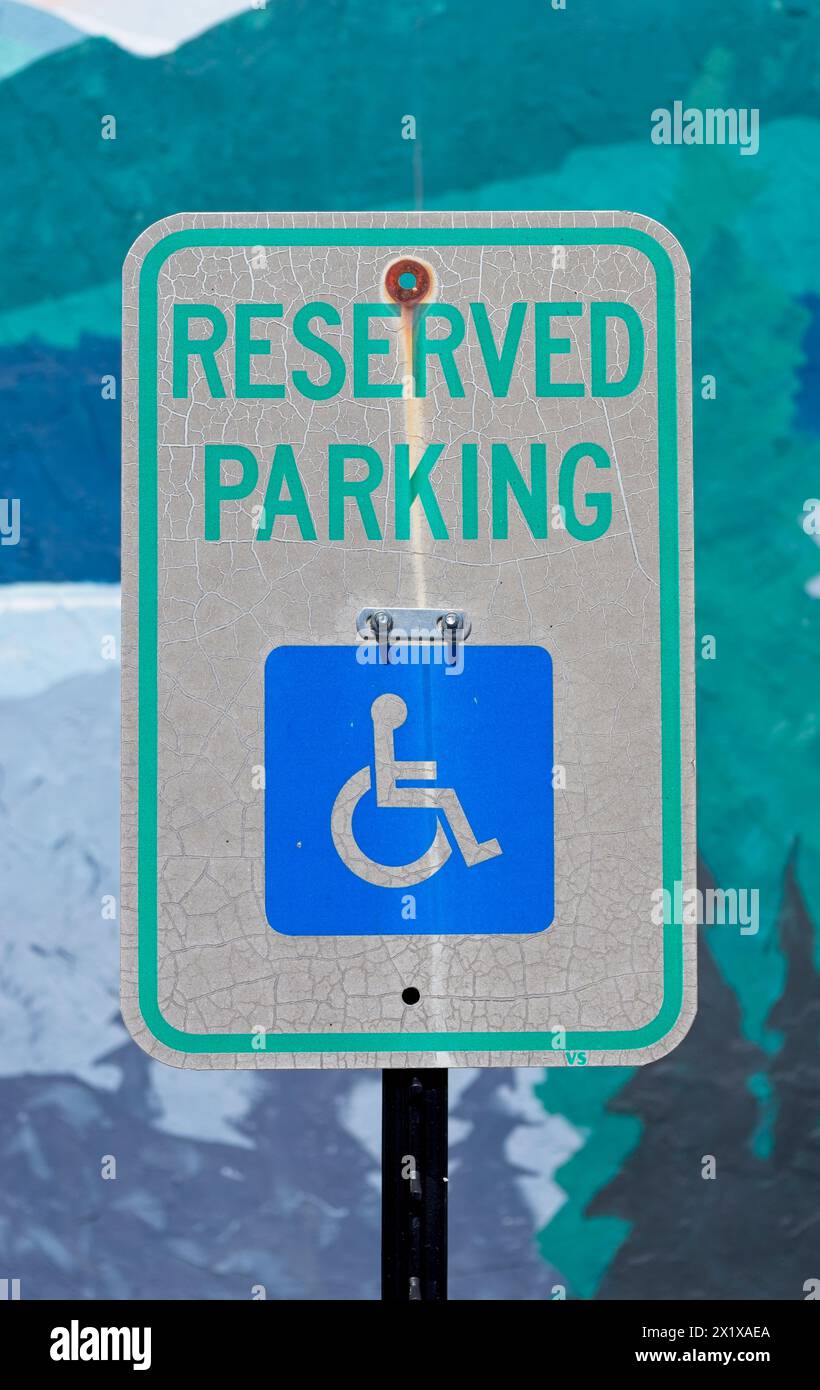 Municipal parking sign hi-res stock photography and images - Alamy