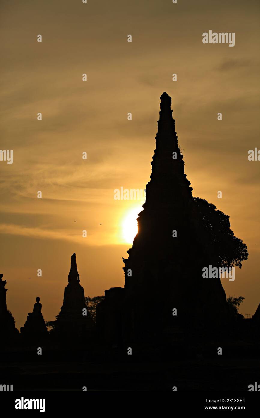 Historical and religious architecture of Thailand - ruins of old Siam ...