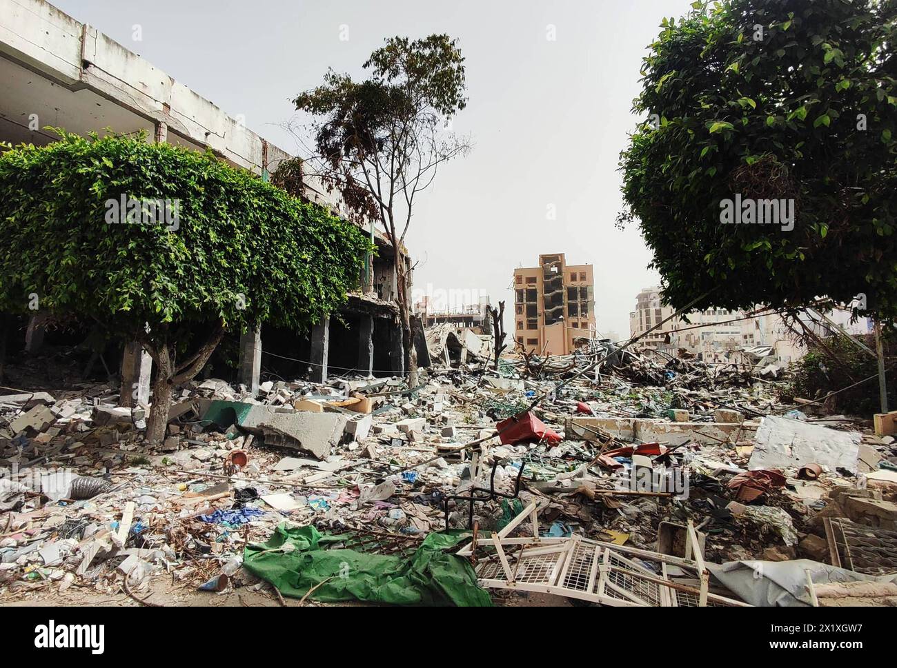 Islamic university of gaza' destruction hi-res stock photography and ...