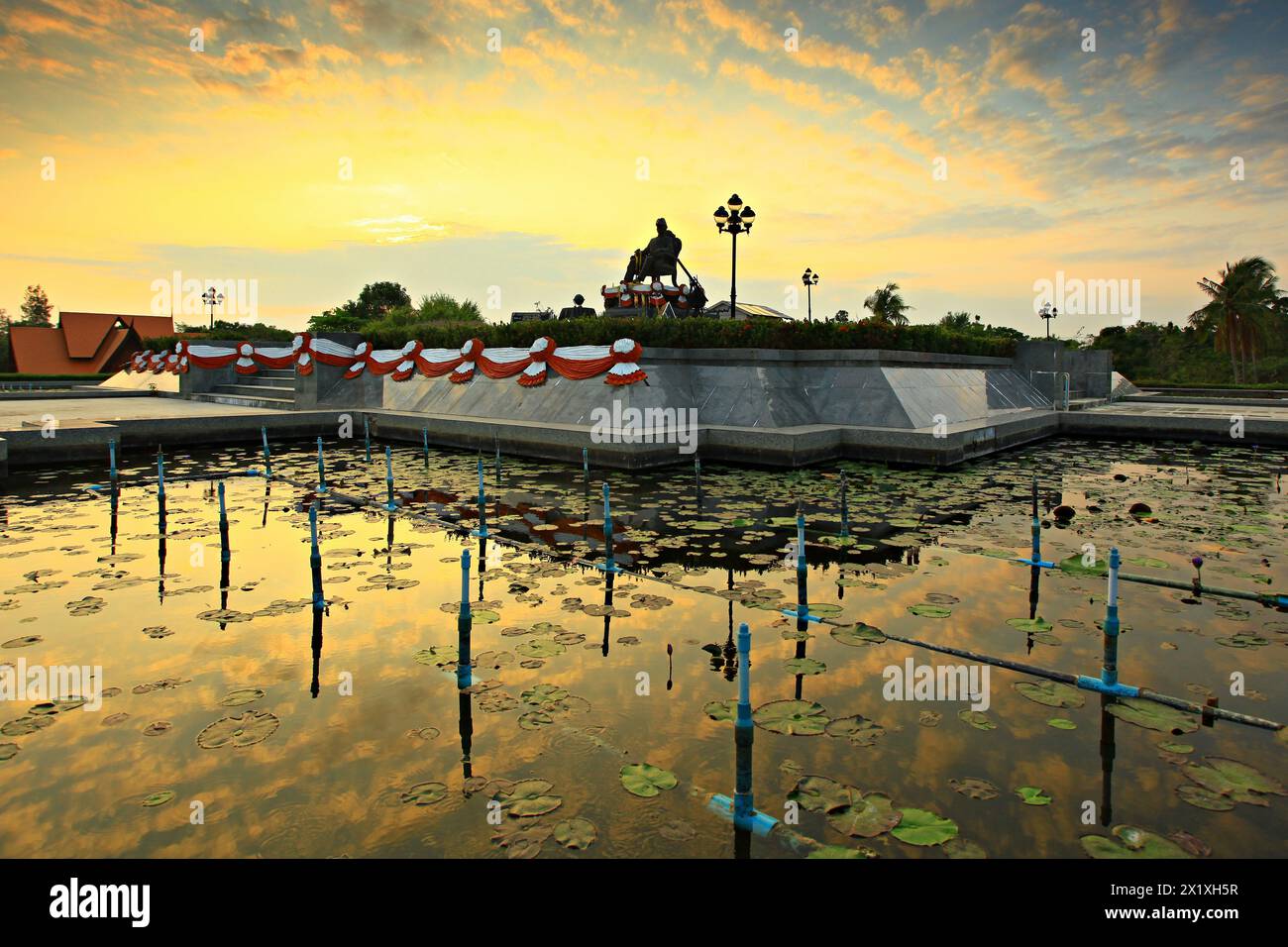 The King Mongkut (Rama IV) the great king’s monument at King Mongkut ...