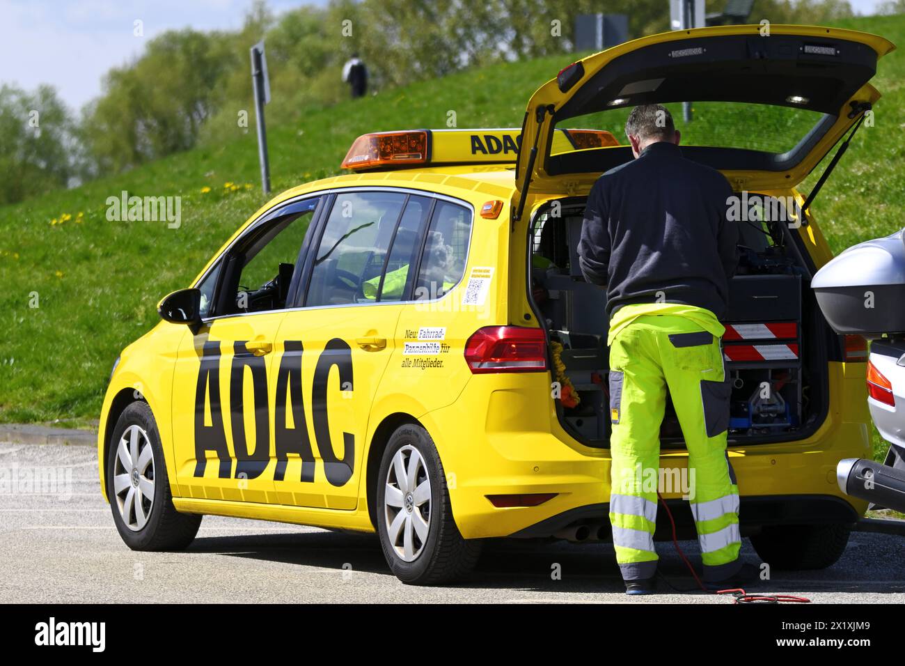 ADAC-Einsatzfahrzeug *** ADAC emergency vehicle Stock Photo - Alamy