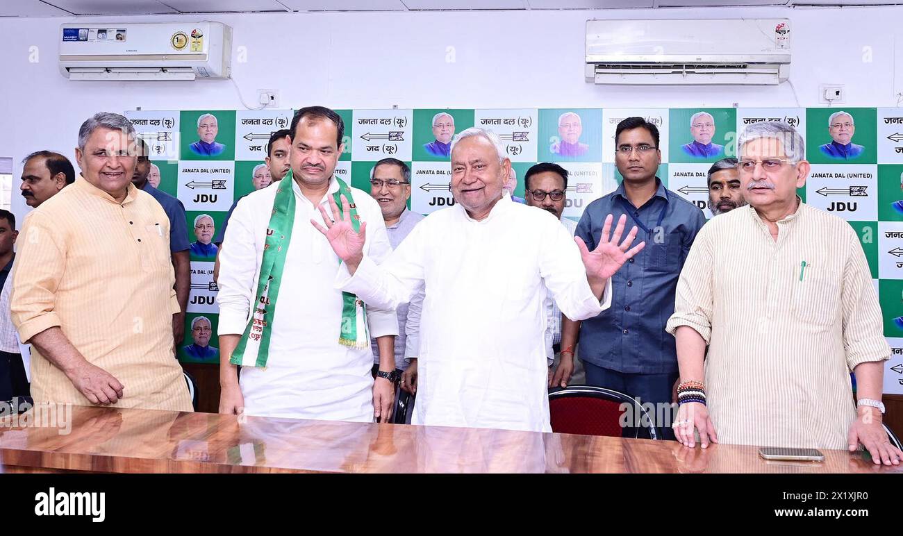 Patna, India. 18th Apr, 2024. PATNA, INDIA - APRIL 18: Bihar Chief Minister Nitish Kumar with ...