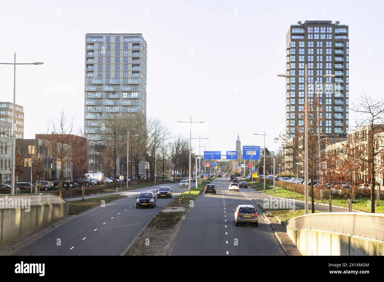 Two residential towers hi-res stock photography and images - Alamy