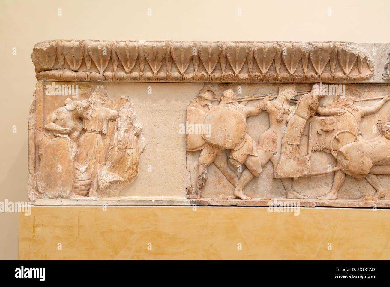 Detail of the North frieze of the Siphnian Treasury ( c.525BC), Delphi ...