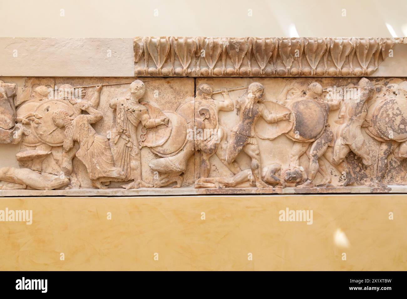 Detail of the North frieze of the Siphnian Treasury, Delphi ...