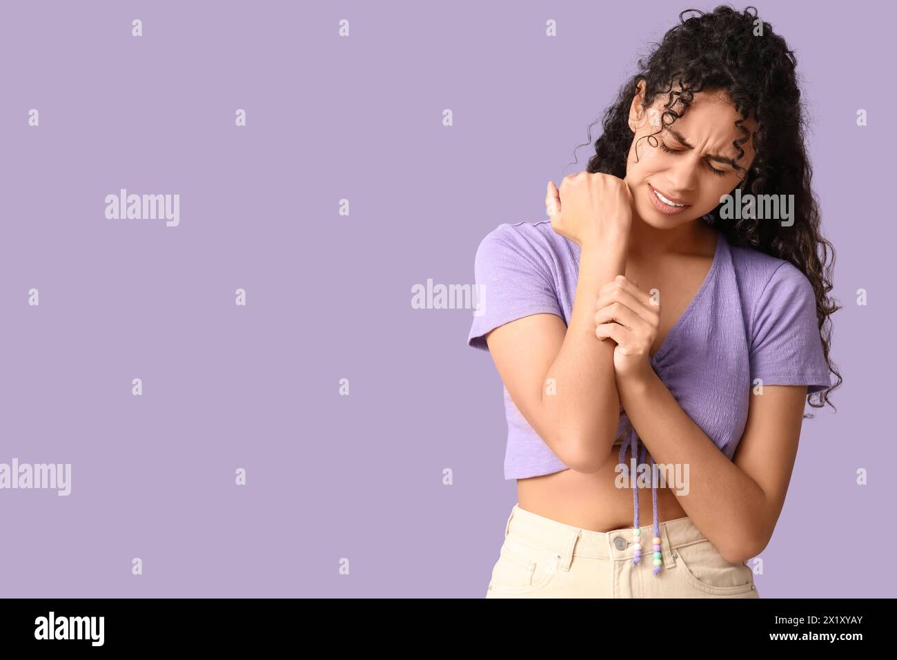 African skin scratching hi-res stock photography and images - Alamy