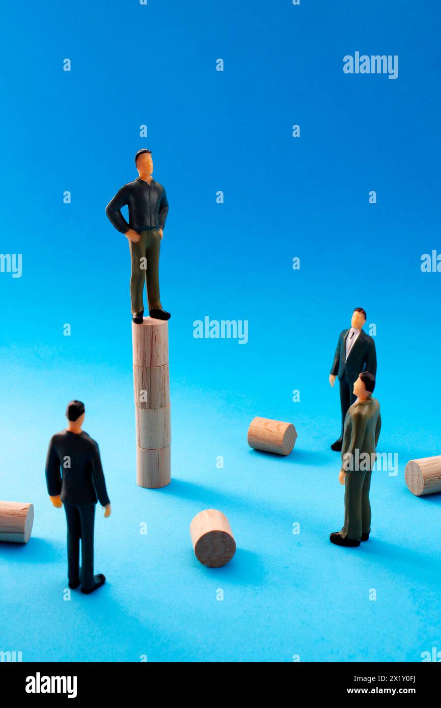 Group wooden people stand hi-res stock photography and images - Alamy
