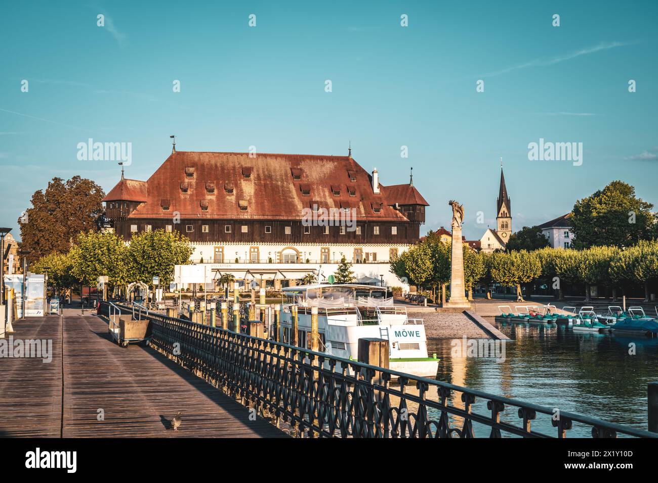 Concil building hi-res stock photography and images - Alamy