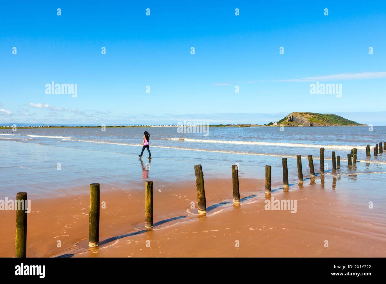 Young woman on deserted hi-res stock photography and images - Alamy