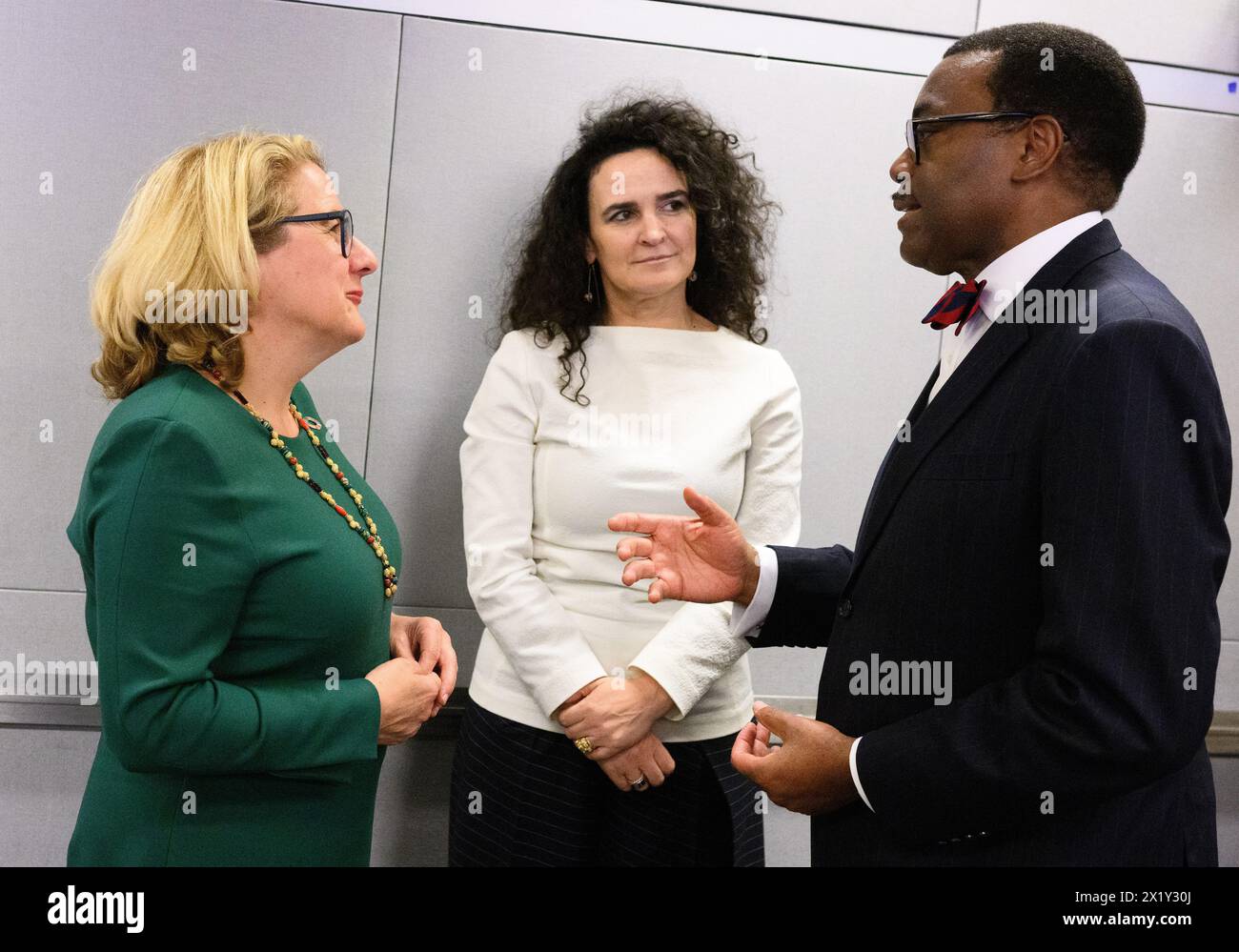 18 April 2024, USA, Washington: Svenja Schulze (l-r, SPD), Federal ...