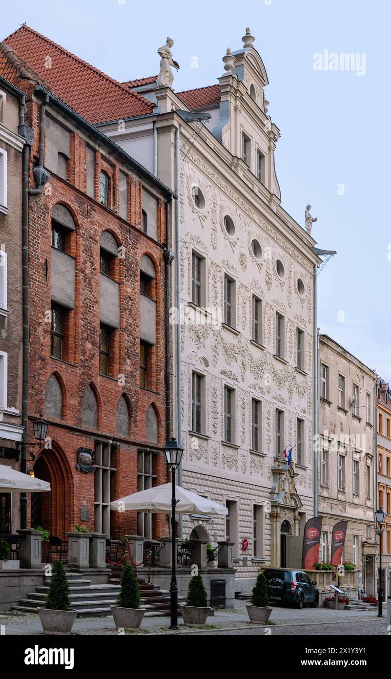 Żeglarska Street (Zeglarska) and Dąmbski Palace (Dambski Palast ...