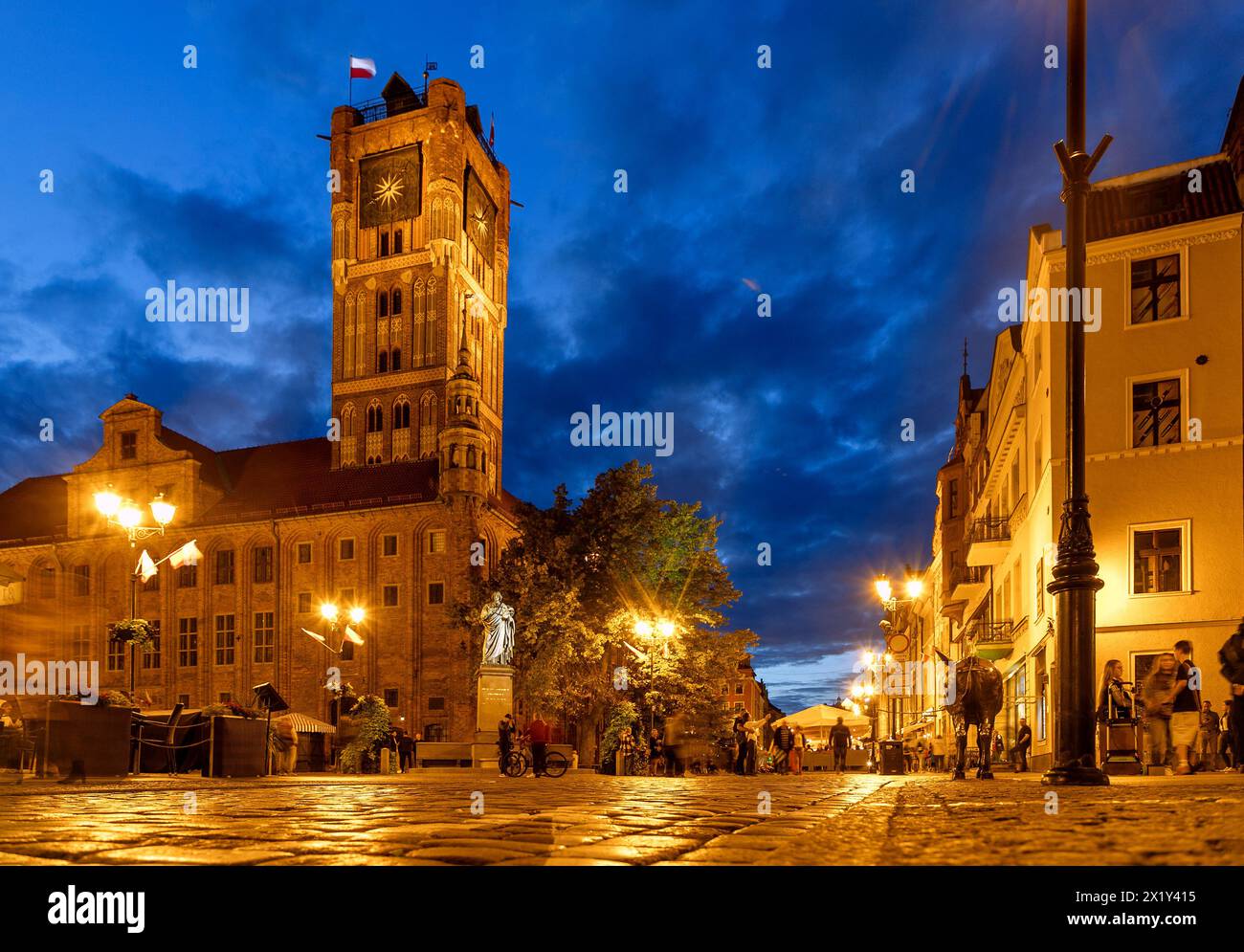 Old Town Market (Rynek Staromiejski), Old Town Hall (Ratusz ...