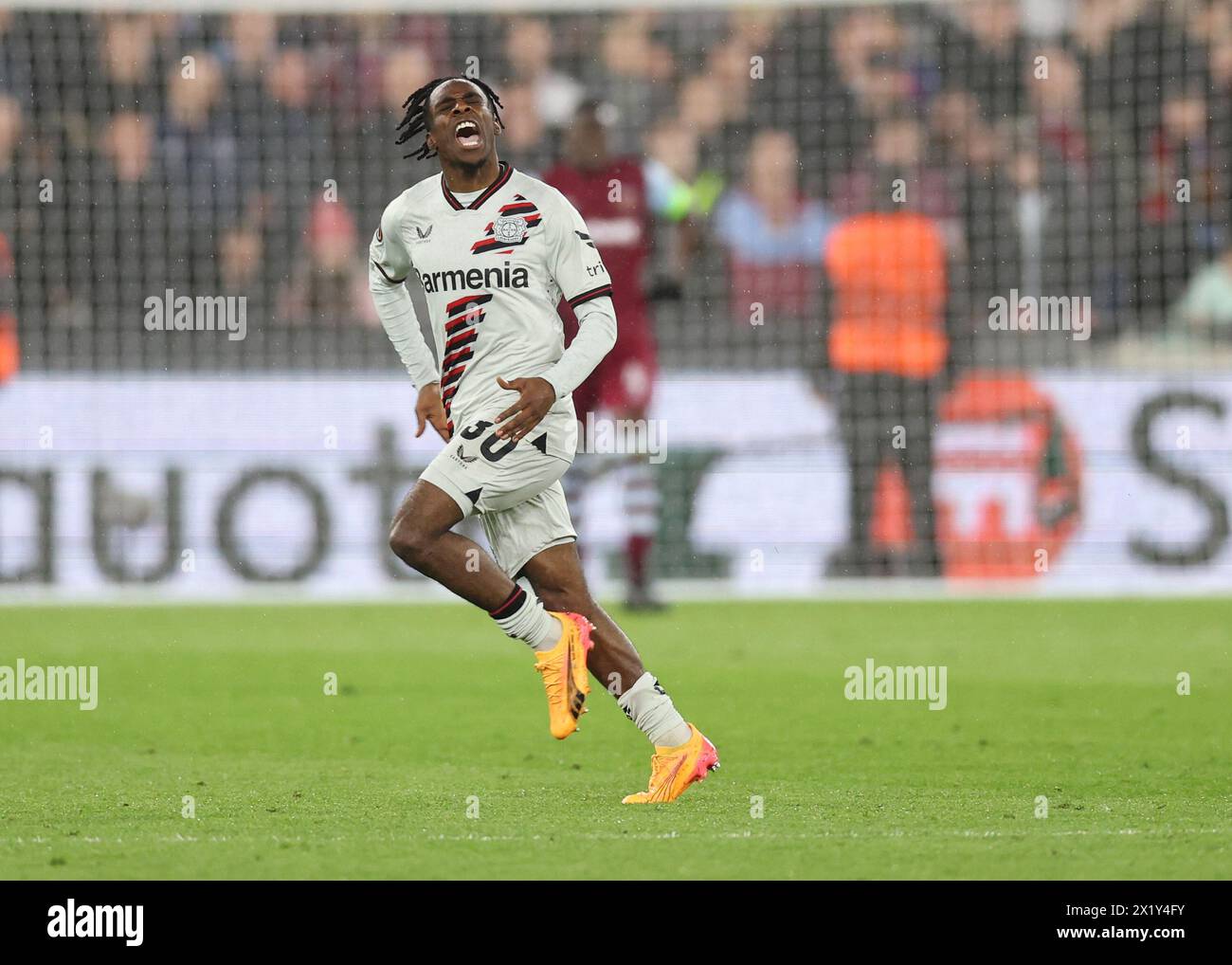 Jeremie frimpong leverkusen celebrates hi-res stock photography and ...