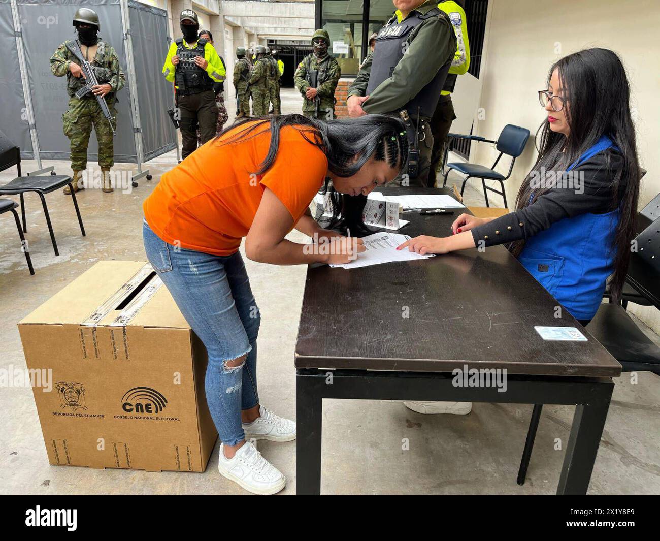 Votoppl hi-res stock photography and images - Alamy