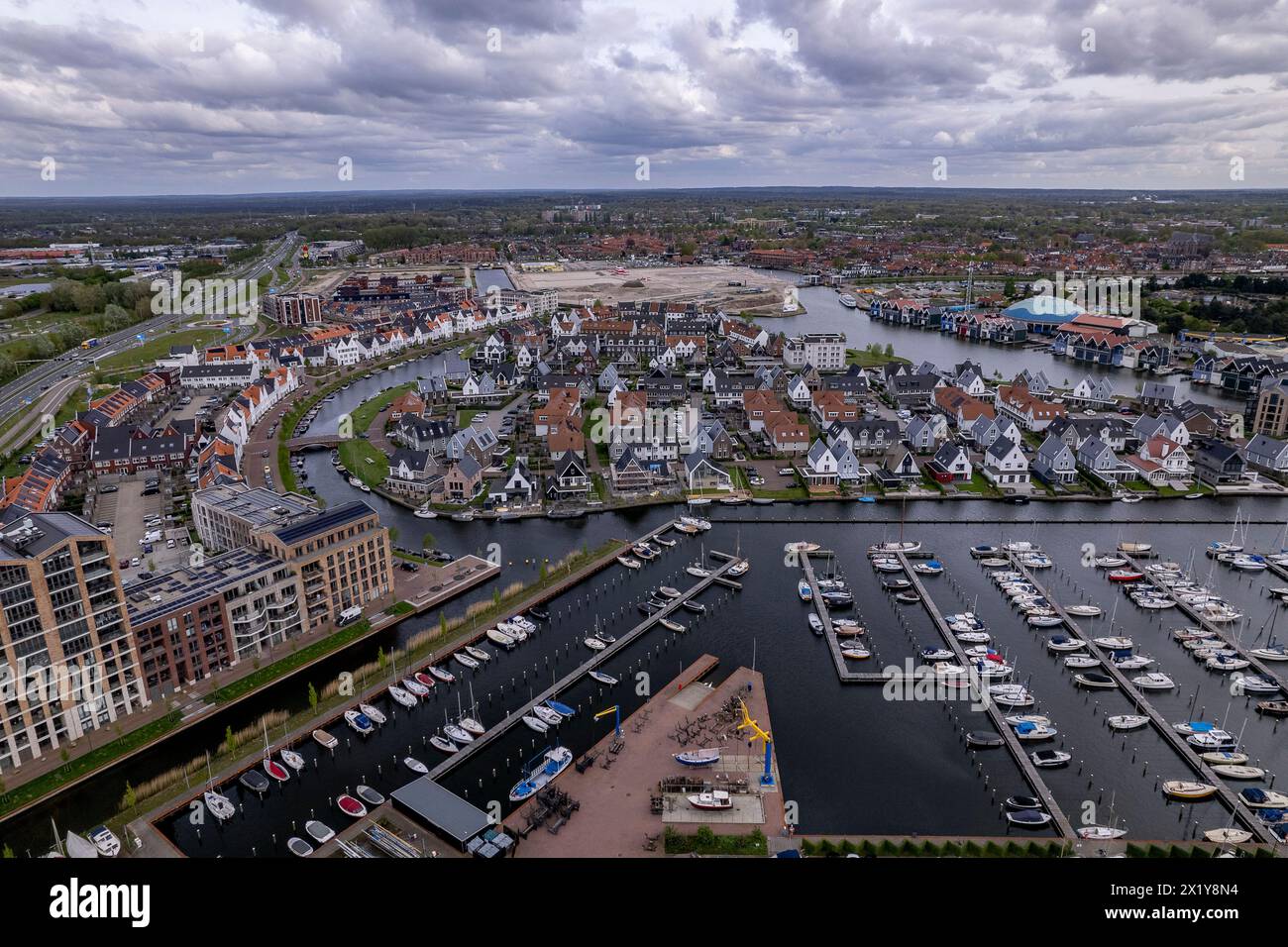 Aerial of De Knar recreational port at the Veluwemeer with pleasure ...