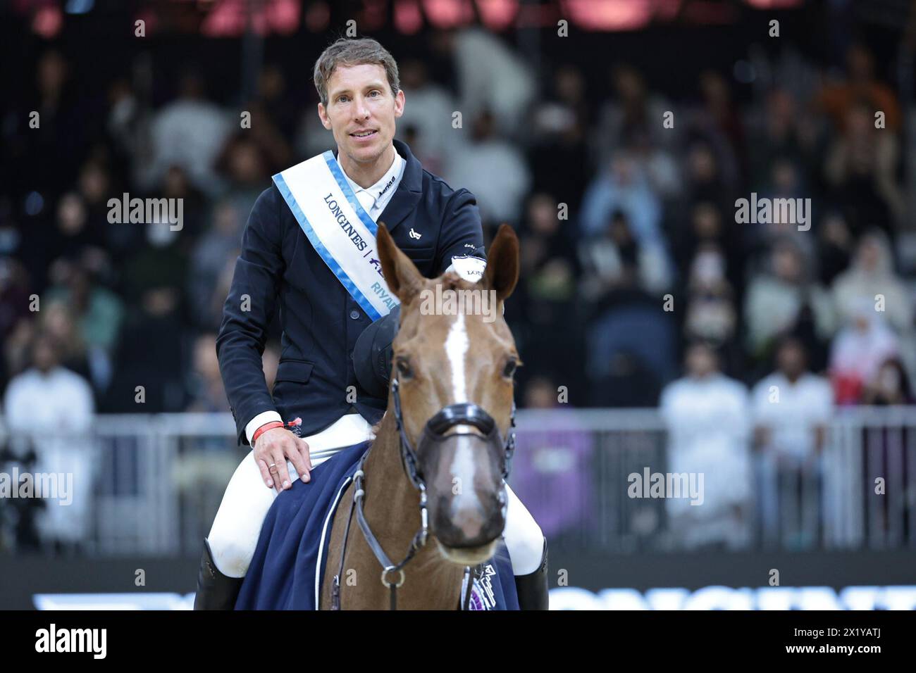 Henrik von Eckermann of Sweden with King Edward, winner of the Longines ...