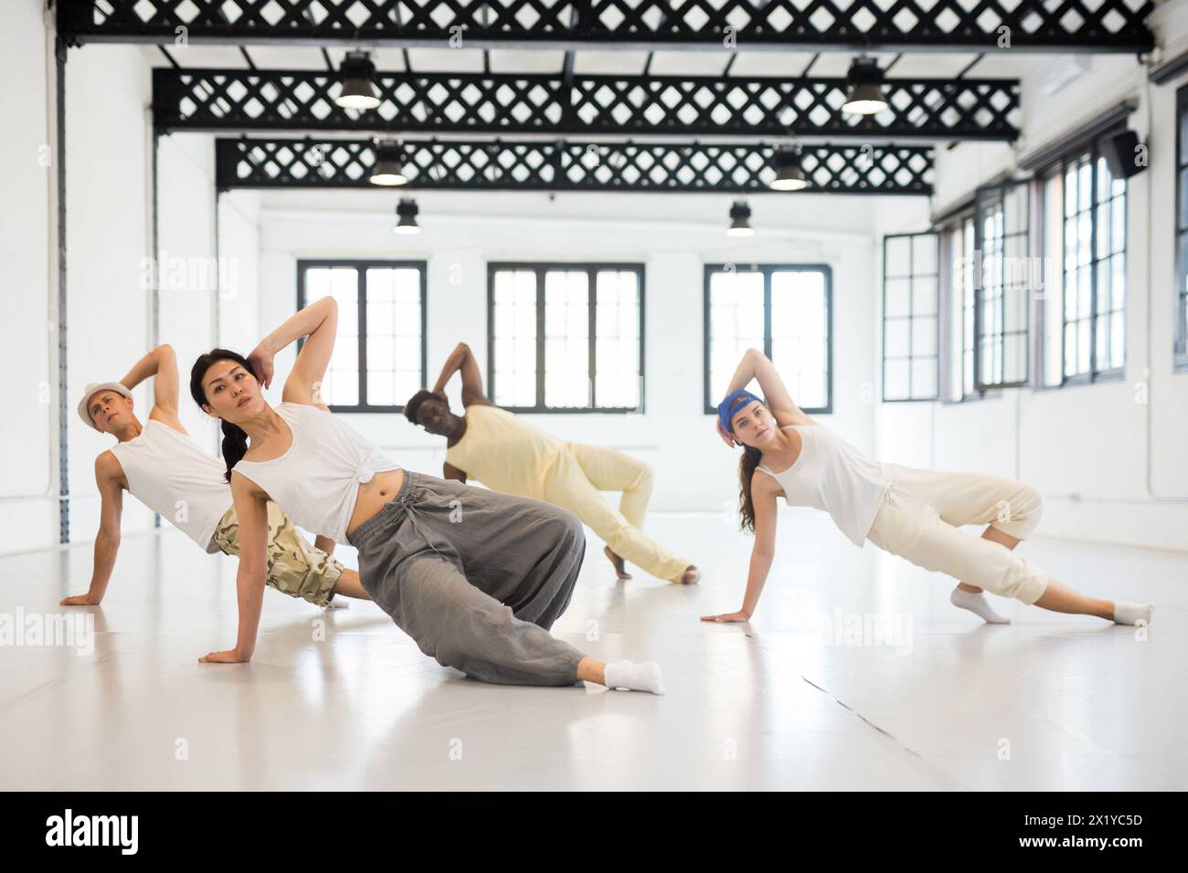 Dancers training modern dance movements Stock Photo - Alamy