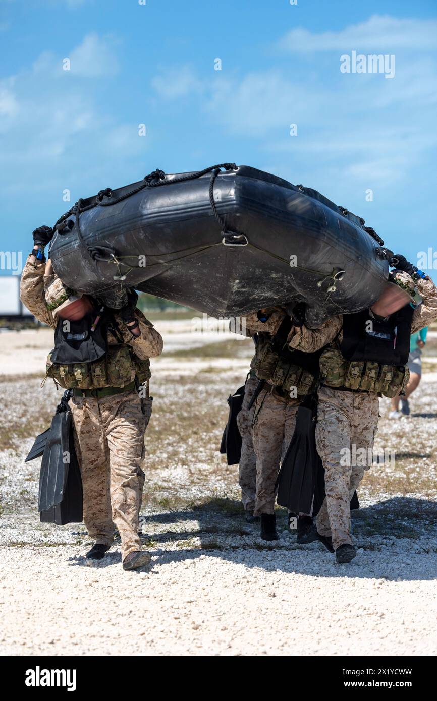 Students in the Individual Training Course, Marine Forces Special ...