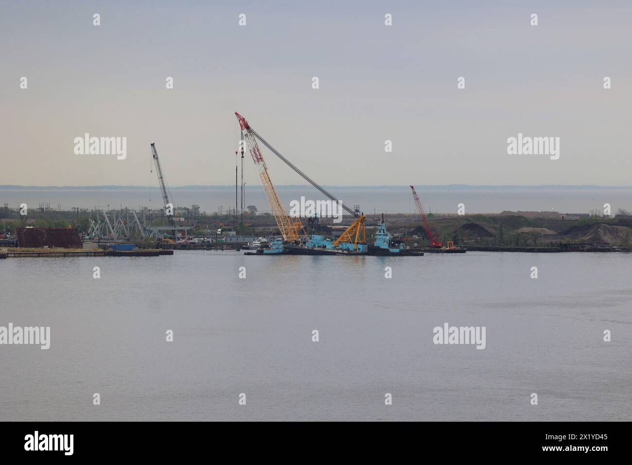 The Chesapeake, a 1000-ton lift capacity derrick barge, leaves Sparrows ...