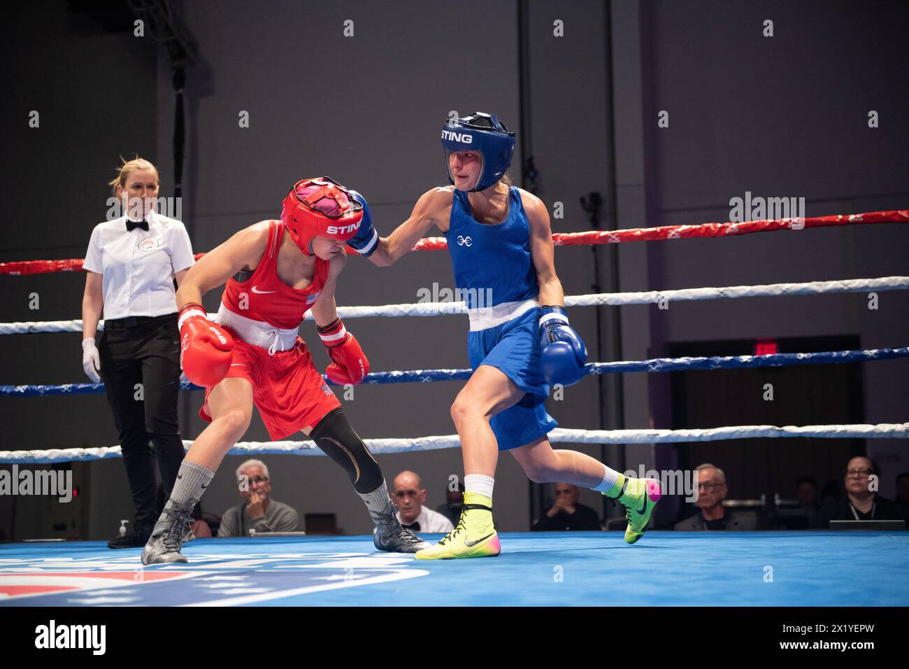 Lexus britain hi-res stock photography and images - Alamy