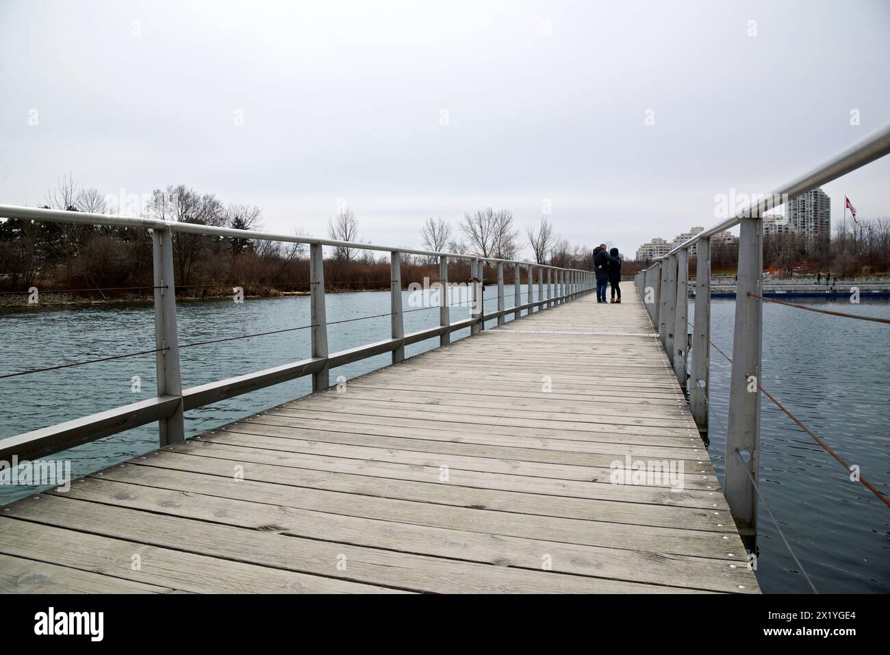 Toronto pedestrian bridge hi-res stock photography and images - Alamy