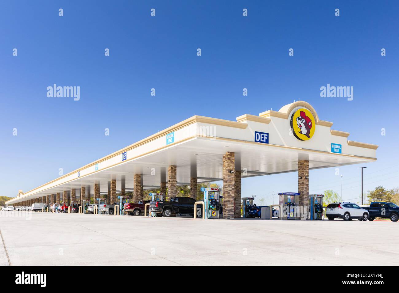 Buc-ee's is a chain of country stores and gas stations with a large ...