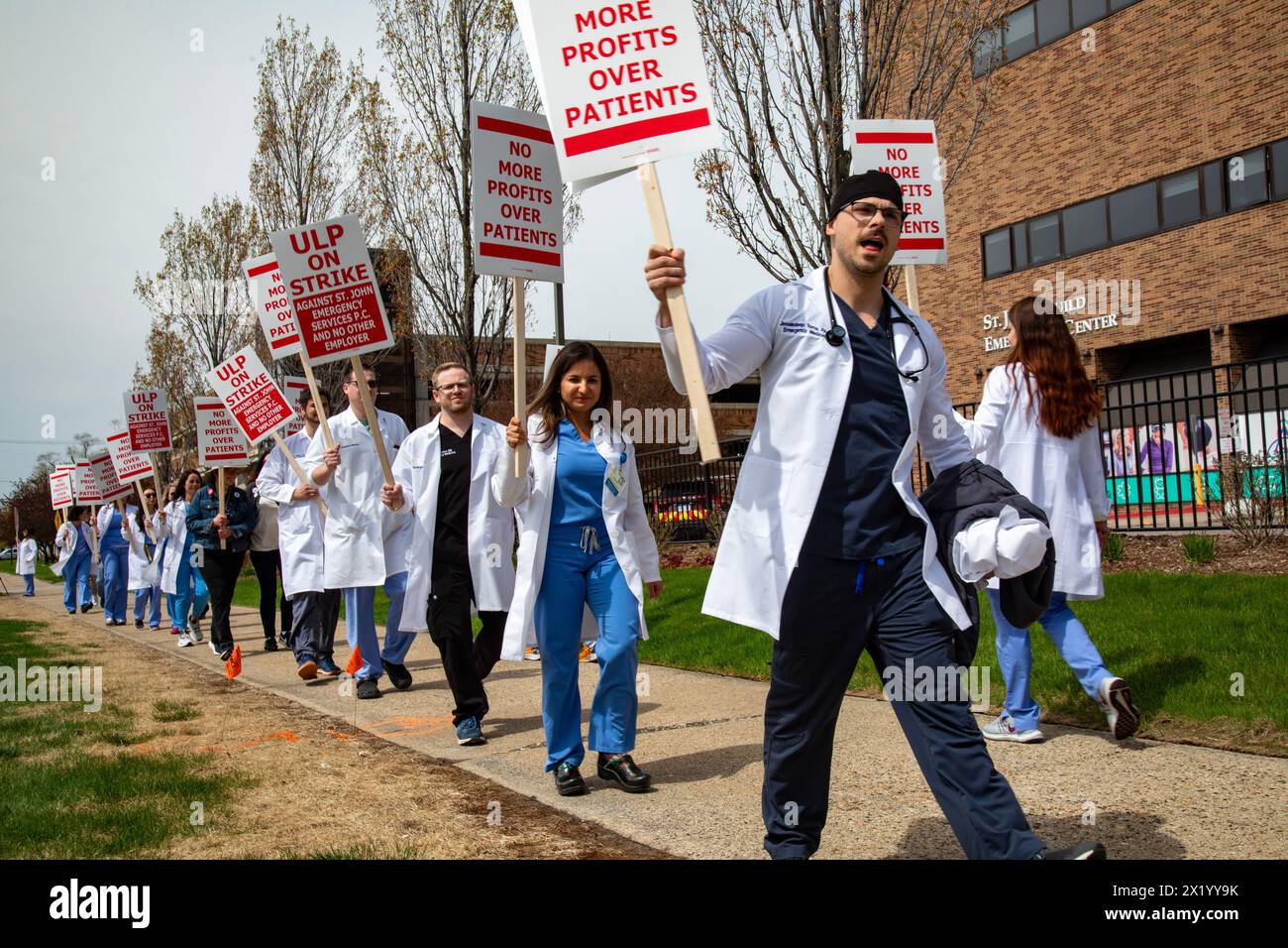 Unsafe working conditions hi-res stock photography and images - Alamy
