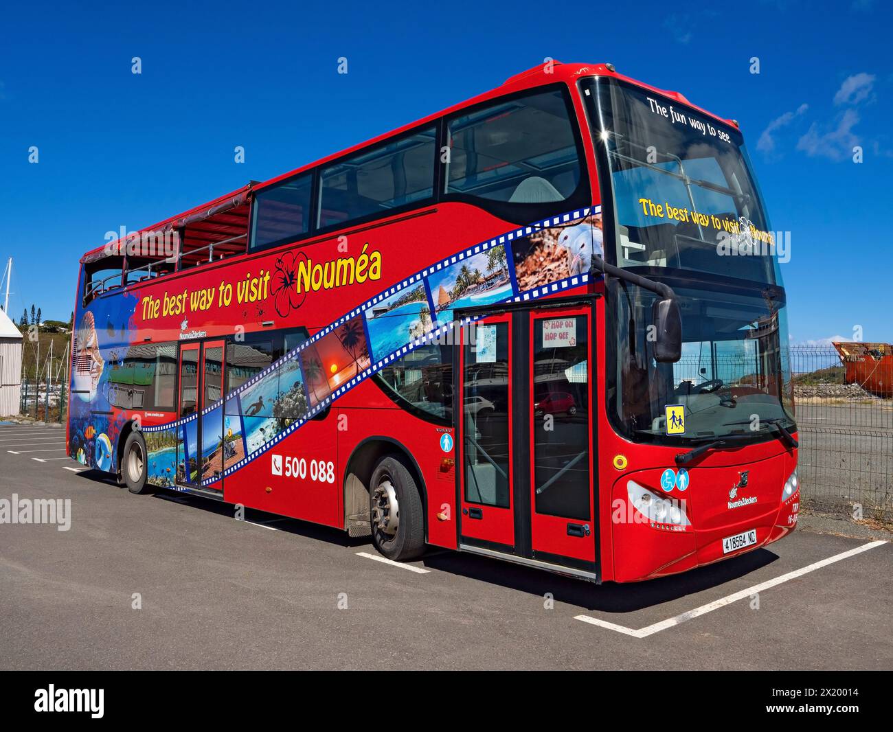 South Pacific Cruise / A Noumea 2 Deckers sightseeing bus waits for ...