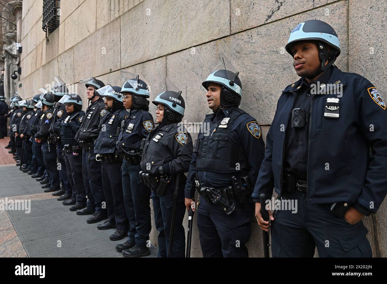 New York, New York, USA. 18th Apr, 2024. Palestinian supporters ...