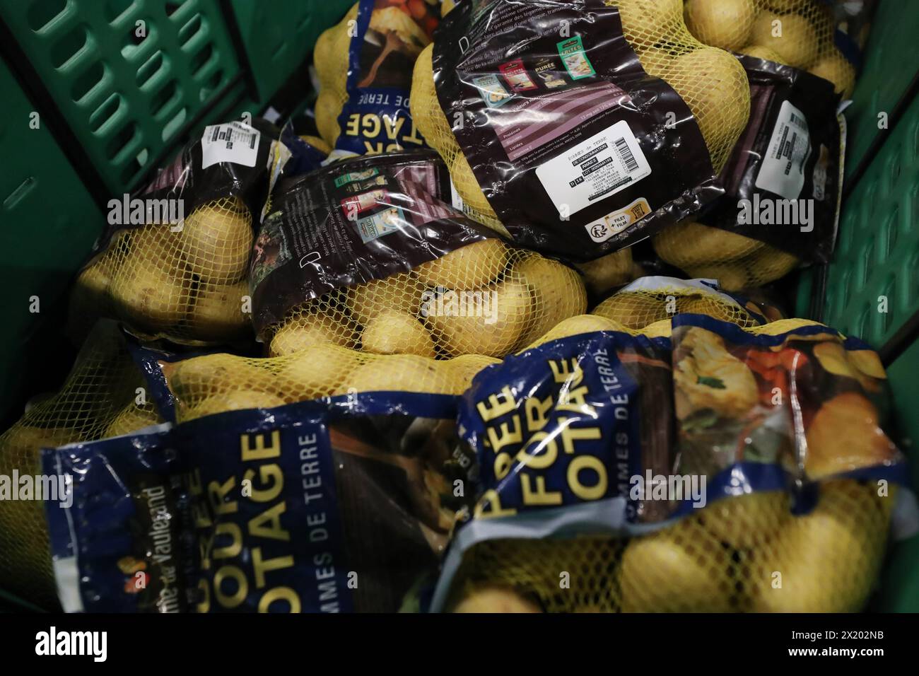 Paris, France. 18th Apr, 2024. Potatoes are seen during a visit to the ...