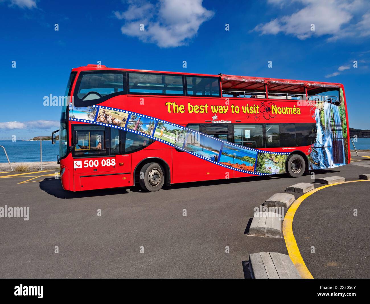 South Pacific Cruise / A Noumea 2 Deckers sightseeing bus waits for ...