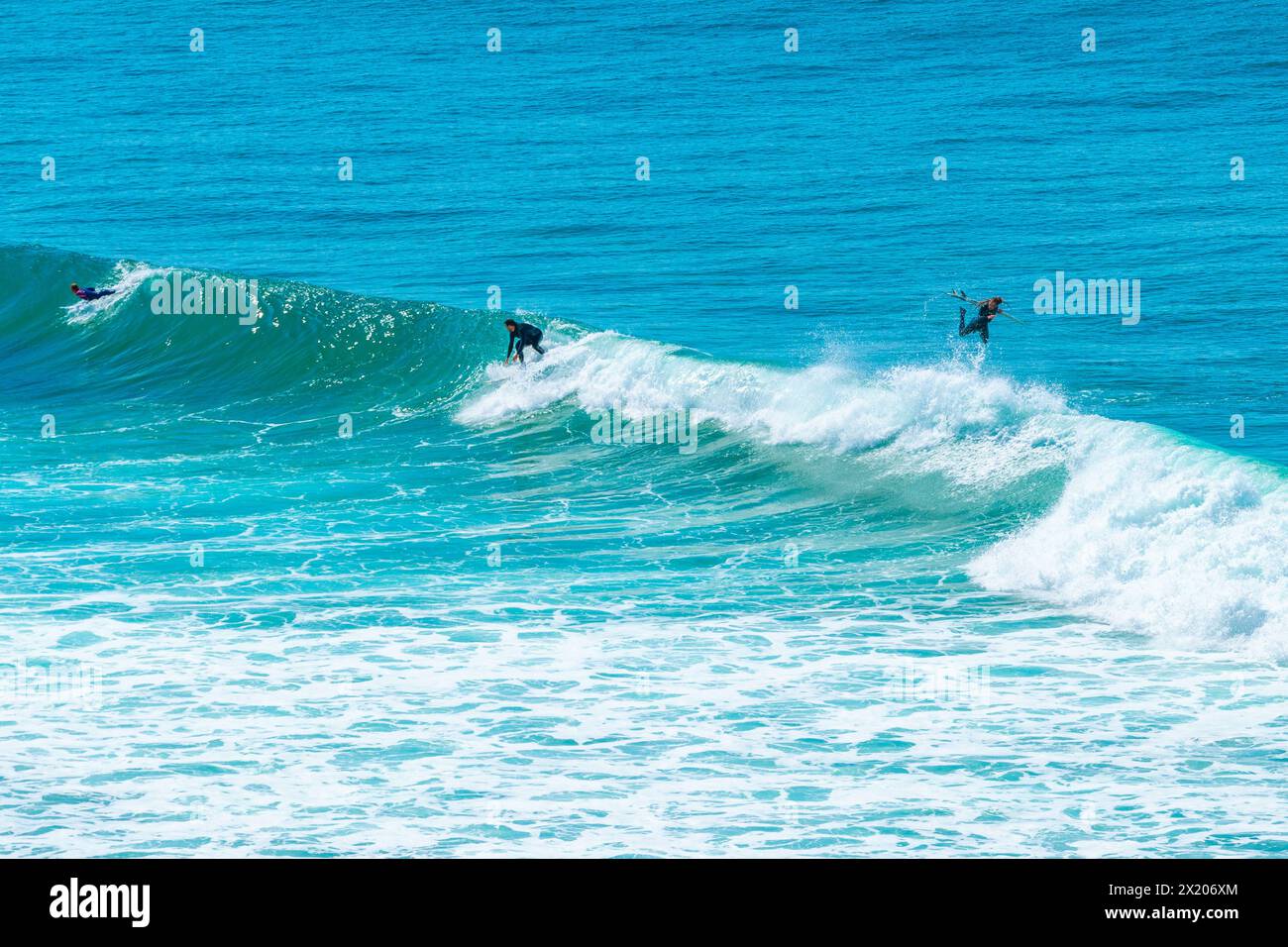 Surfers at Winkipop at Bells Beach on the Great Ocean Road in Australia ...