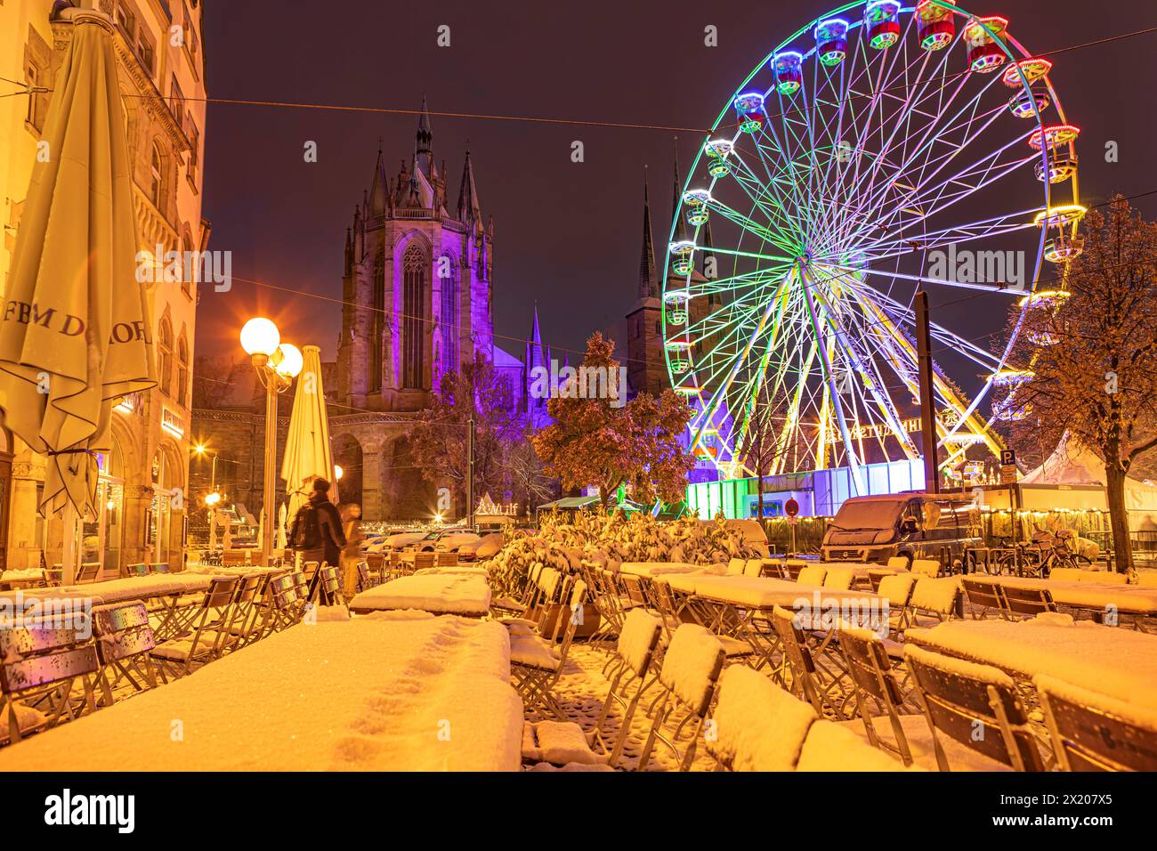 Christmas market on the cathedral square in Erfurt, Thuringia, Germany ...