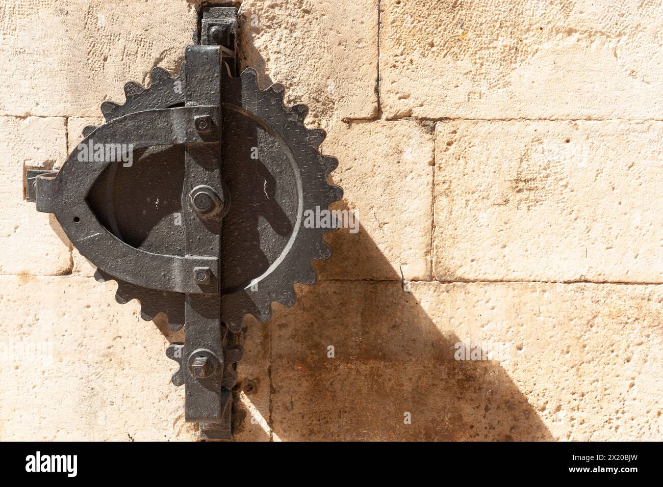 Raising mechanism hi-res stock photography and images - Alamy