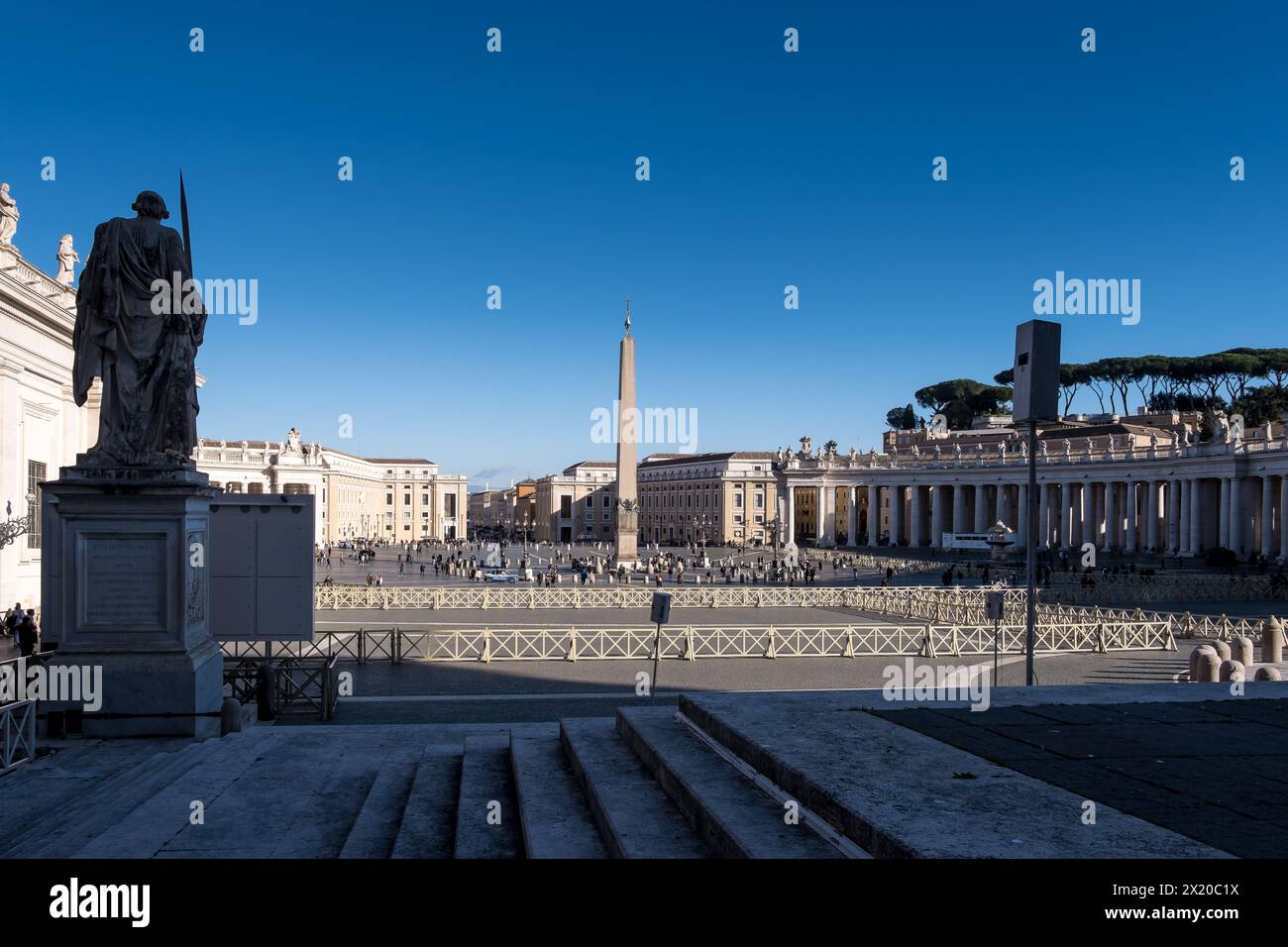 View of Saint Peter's Square in Vatican City, the papal enclave in Rome ...