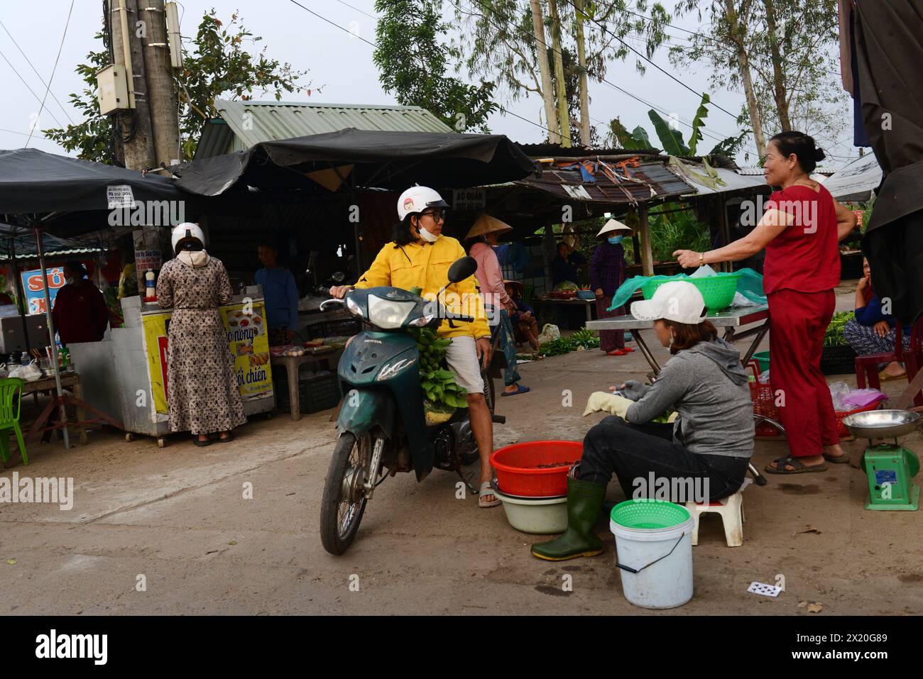 Rural market hi-res stock photography and images - Alamy