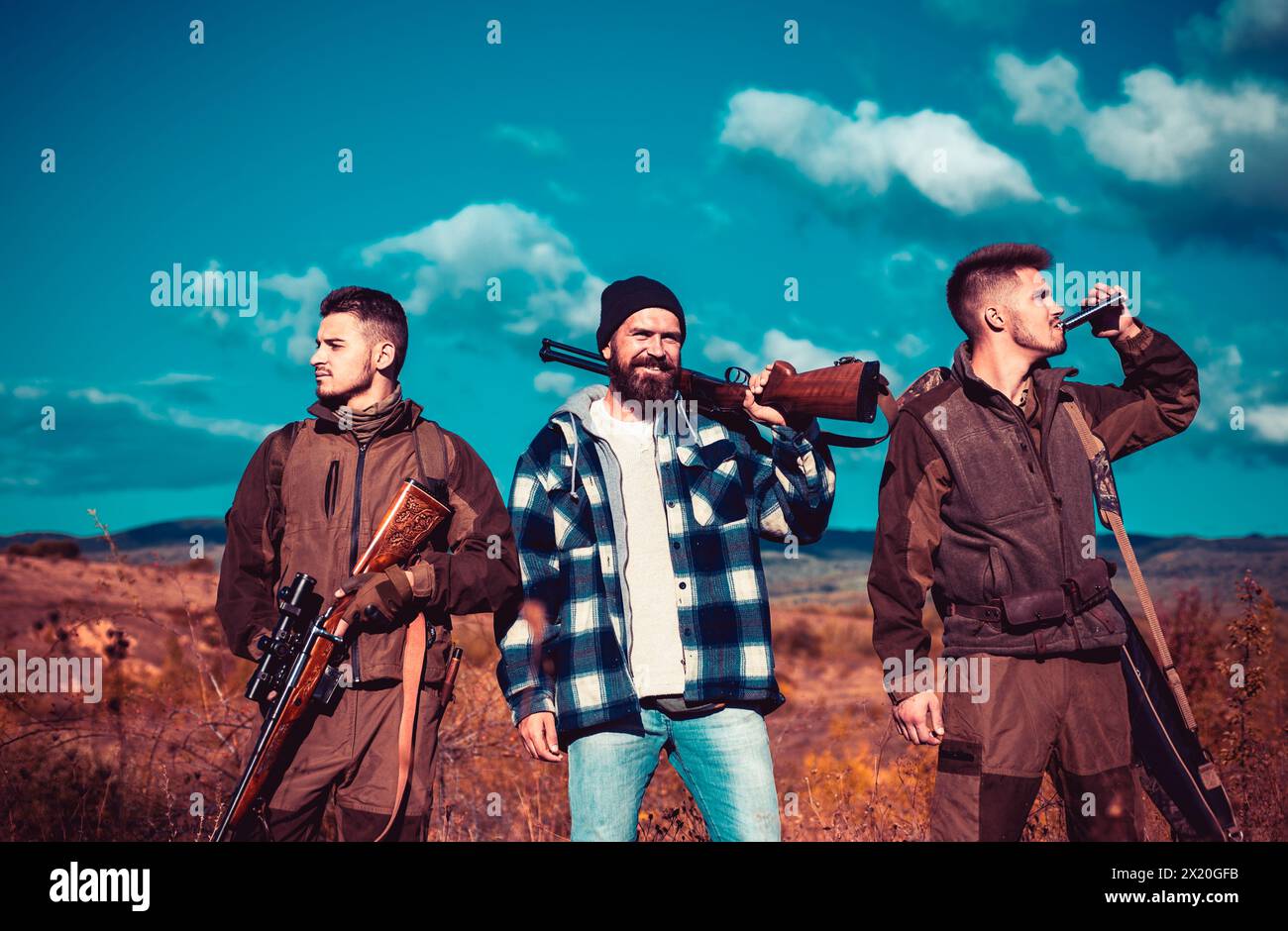 Hunting in Russia. Hunter with shotgun gun on hunt Stock Photo - Alamy