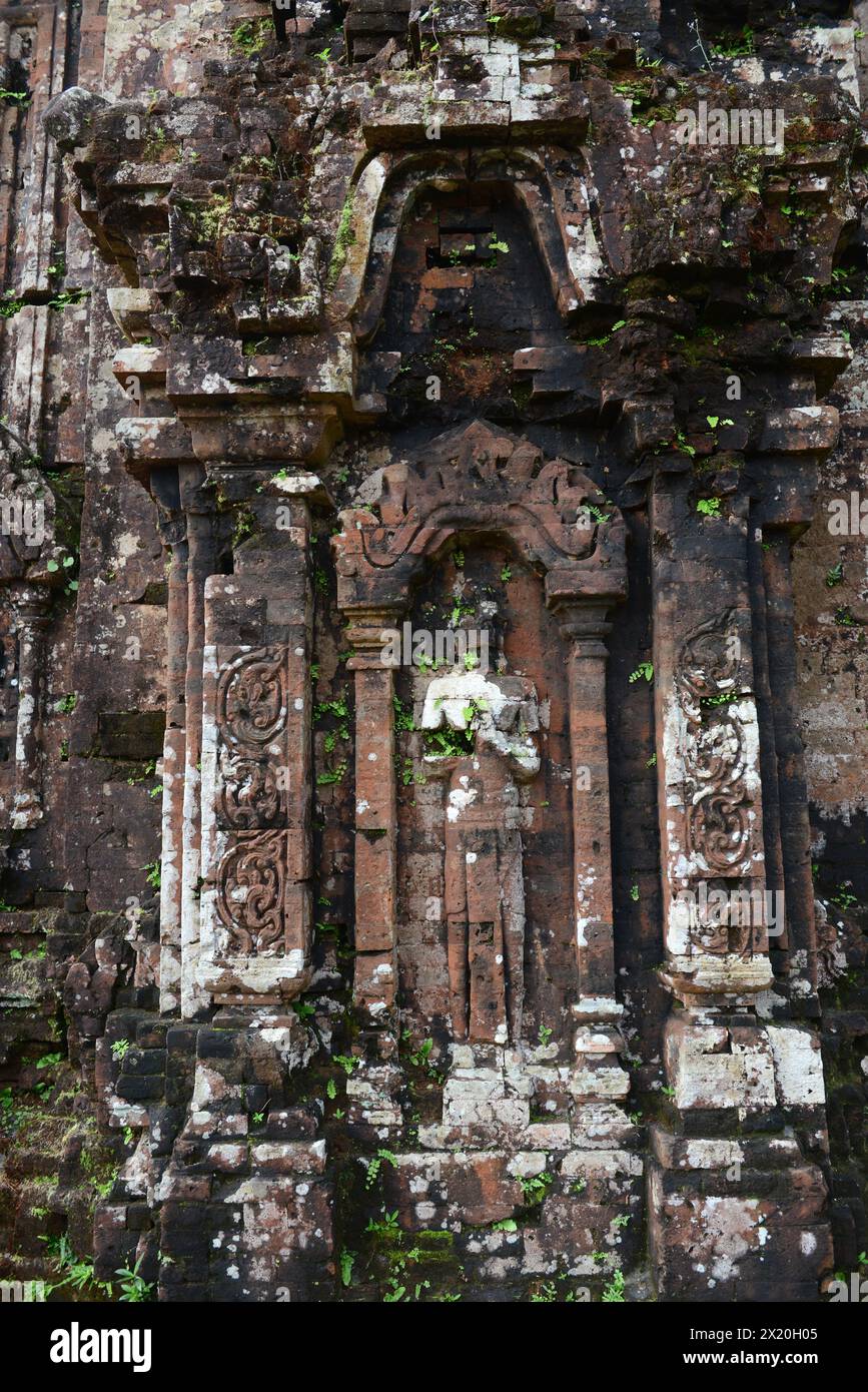 Ancient temple ruins at the Mỹ Sơn archeological park in Quảng Nam ...