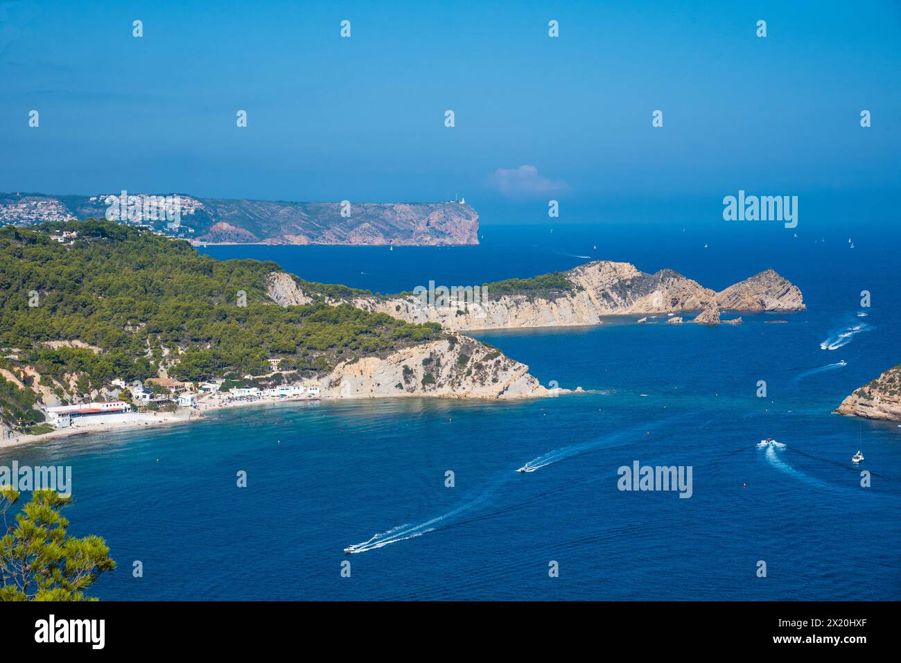 Costa Blanca, Sunday traffic, between Cabo San Antonio, Cap Prim ...
